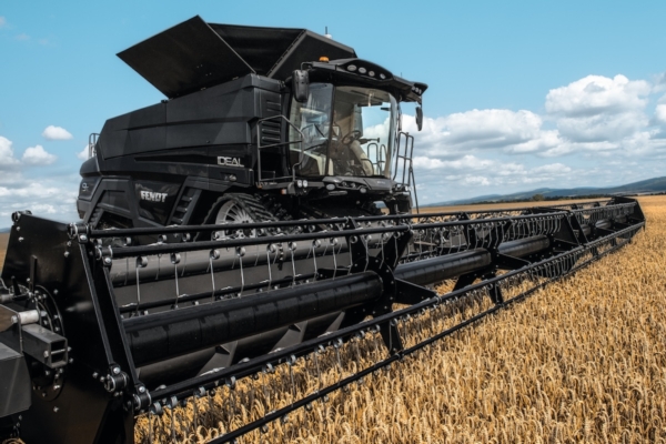 Raccolta del frumento ben fatta con Fendt Ideal - Agrimeccanica ...