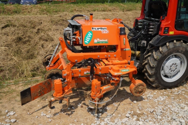 Turbo PRT, novità Rinieri per il diserbo meccanico sottofila ...