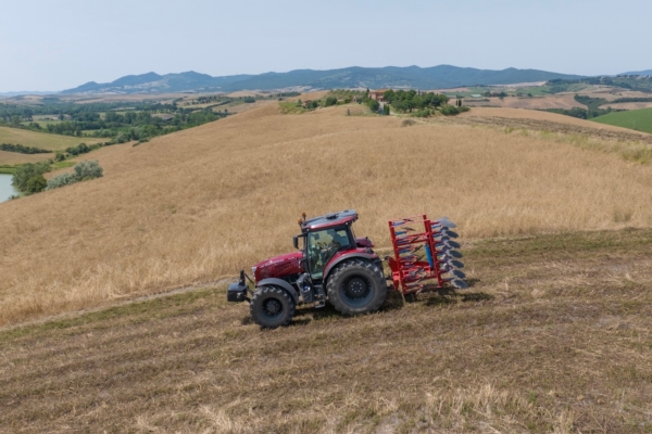 McCormick X6.4 P6-Drive: versatile e potente - Agrimeccanica - AgroNotizie