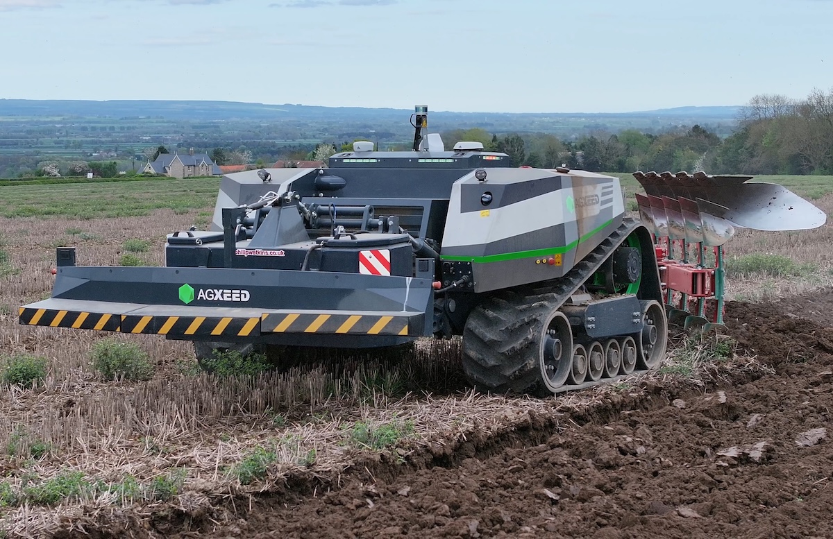 AgXeed e Kverneland: nuovo record per l'aratura autonoma ...
