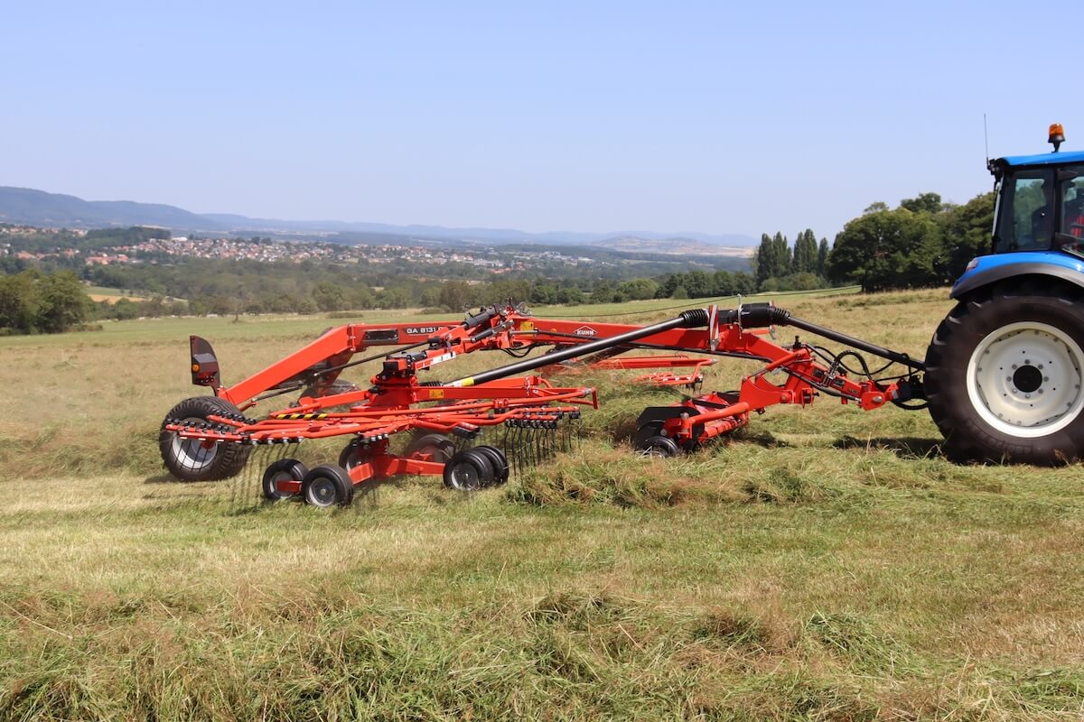 Le novità di KUHN per la fienagione viste in campo - Agrimeccanica ...