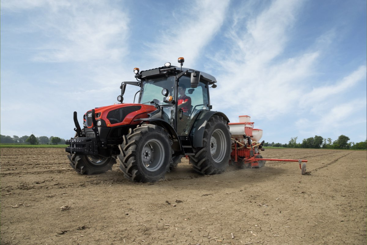 SAME Dorado Stage V, sintesi di potenza e leggerezza - Agrimeccanica ...